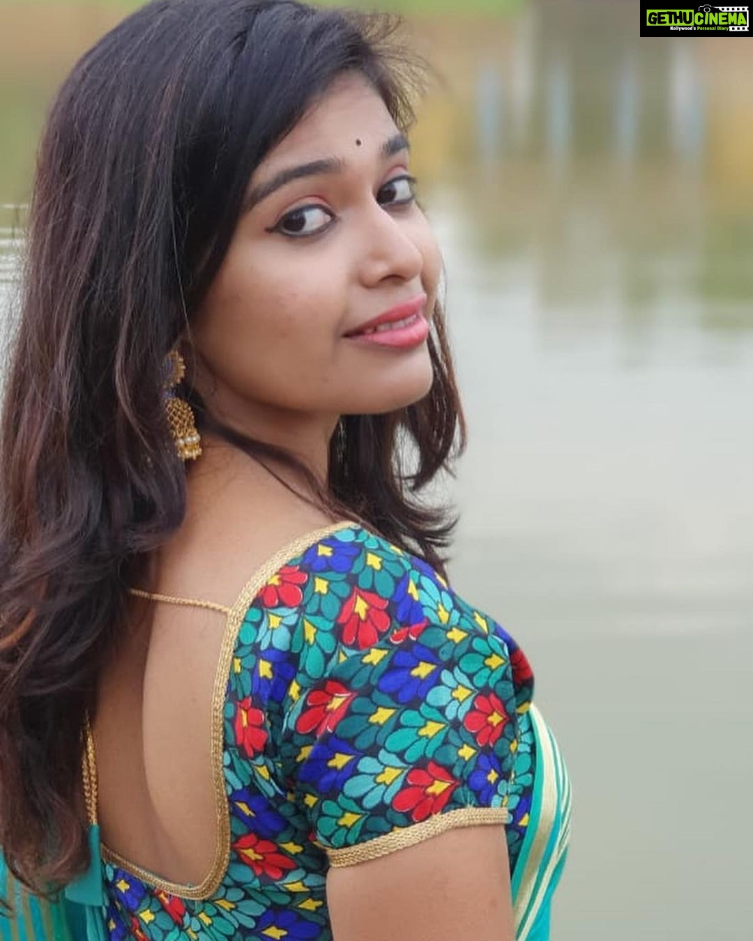 Actress Dharsha Gupta HD Instagram Photos and Wallpapers November 2019 ...