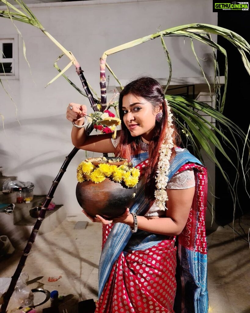 Dharsha Gupta Instagram - 🥰Rudhrathandavam Aarambam🥰 Movie shoot . . @mohan_chatriyan ...