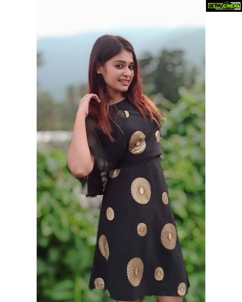 Actress Dharsha Gupta HD Instagram Photos and Wallpapers February 2021 ...