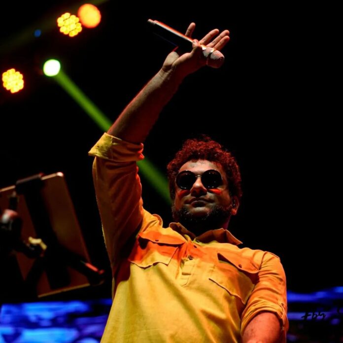 Singer Haricharan HD Photos and Wallpapers May 2022 - Gethu Cinema