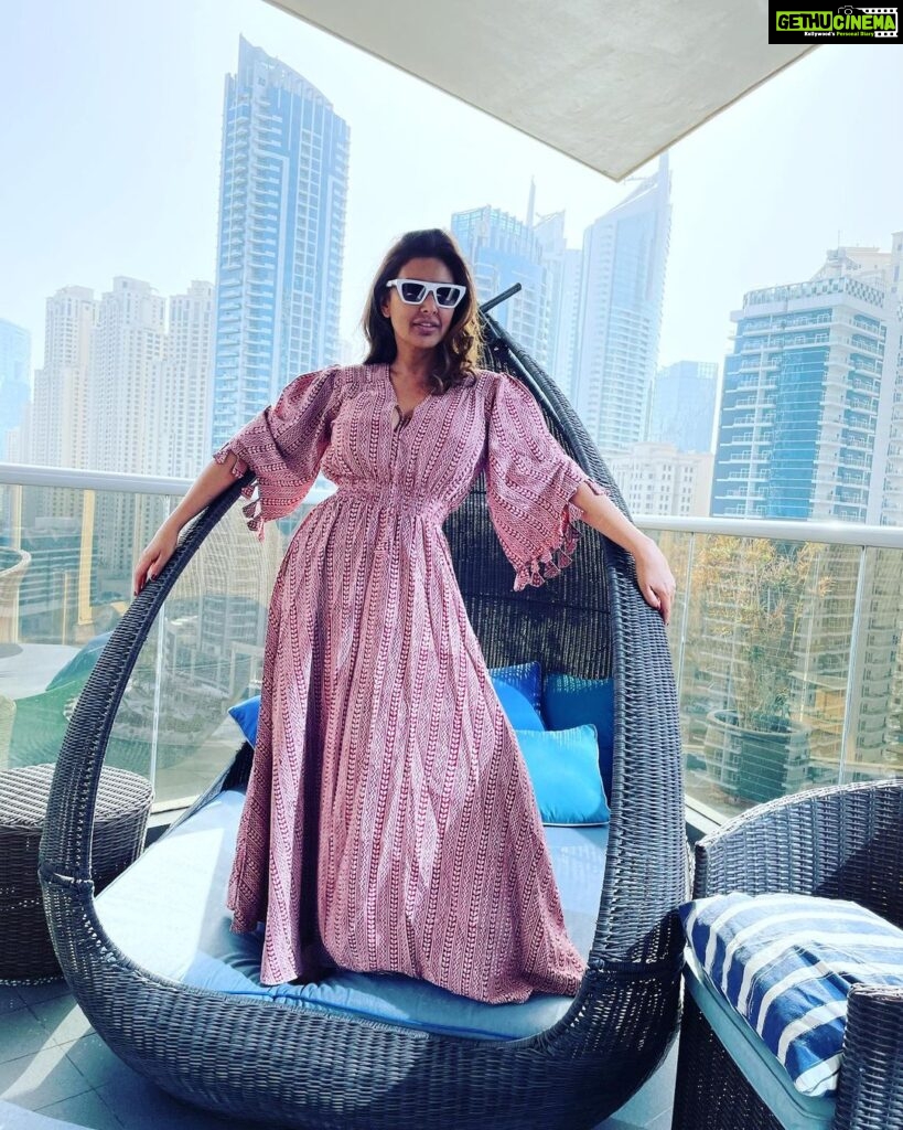 Actress Lisa Ray HD Instagram Photos and Wallpapers May 2022 | Gethu Cinema