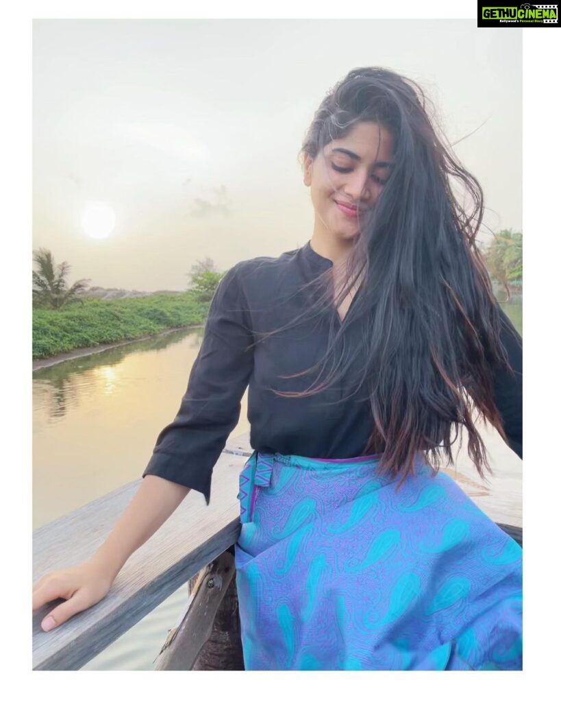 Actress Megha Akash HD Instagram Photos and Wallpapers May 2022 | Gethu ...