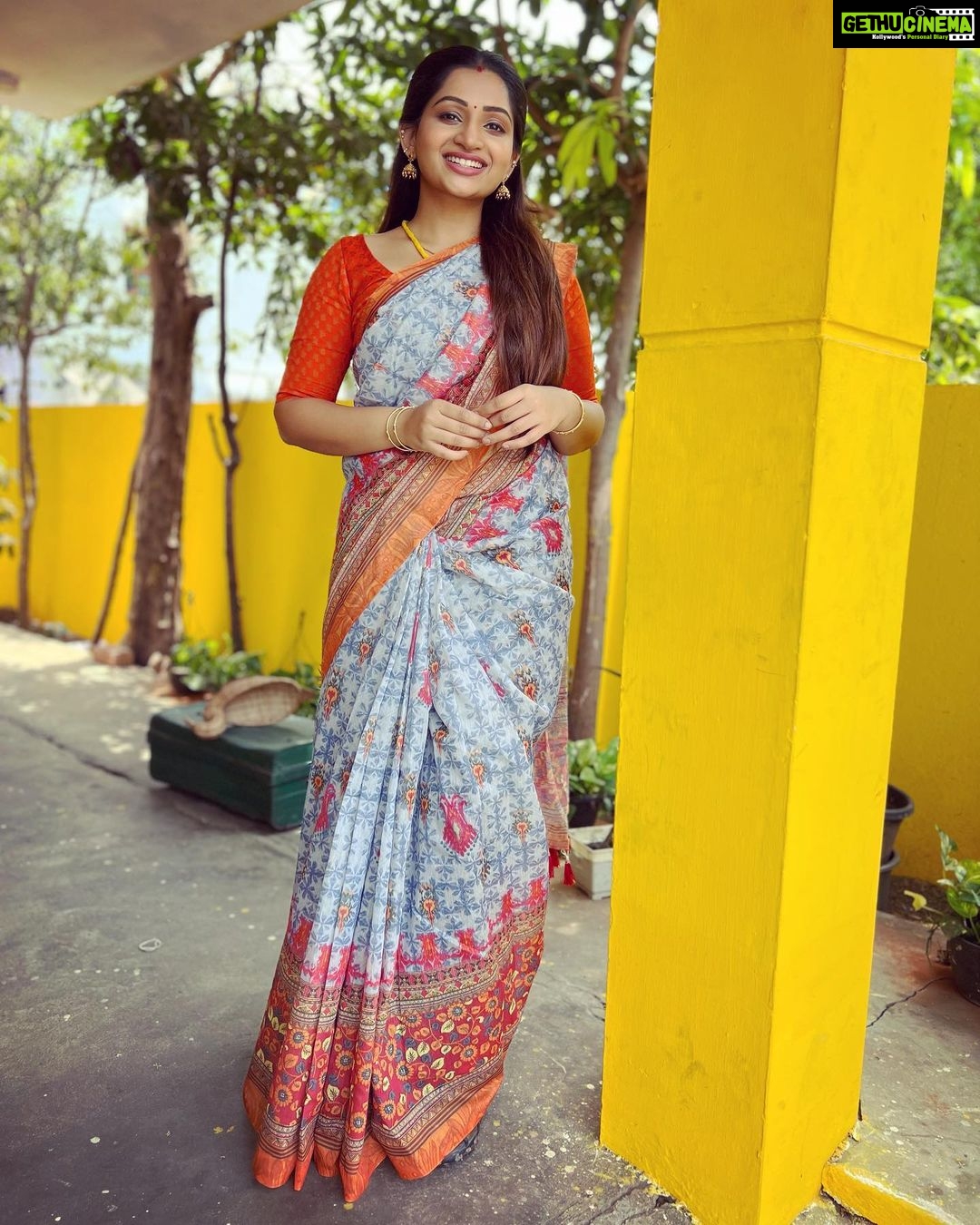 Nakshathra Nagesh Instagram – Lovely super soft and easy to drape ...