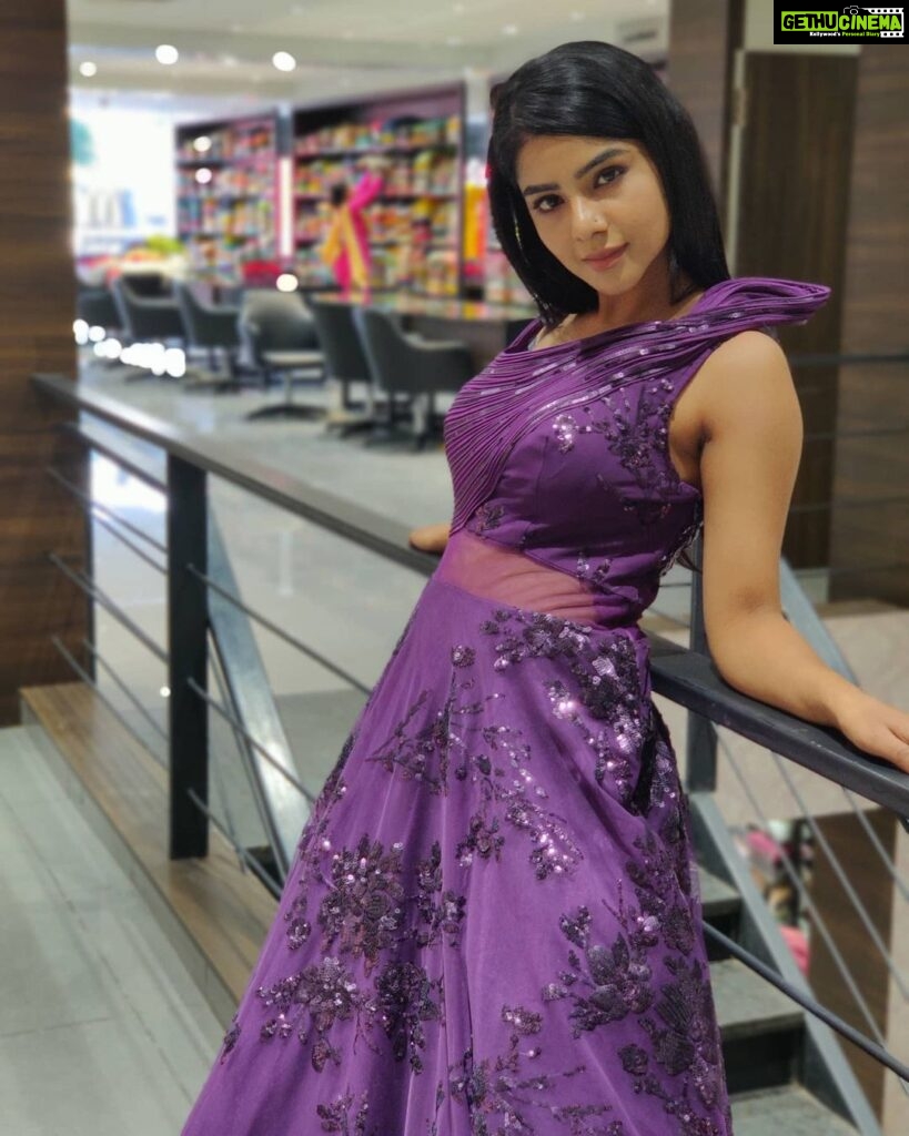 Actress Pavithra Lakshmi HD Instagram Photos and Wallpapers March 2020 ...