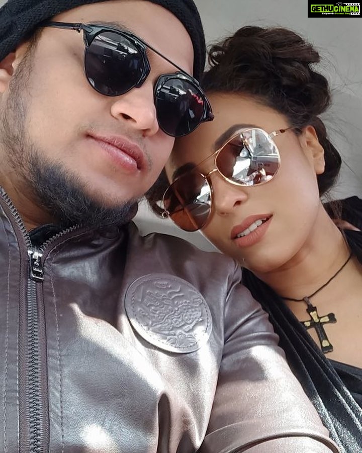 Pearle Maaney Instagram – With the Man behind “Who” movie.. The Director, Ajay Devaloka. # ...