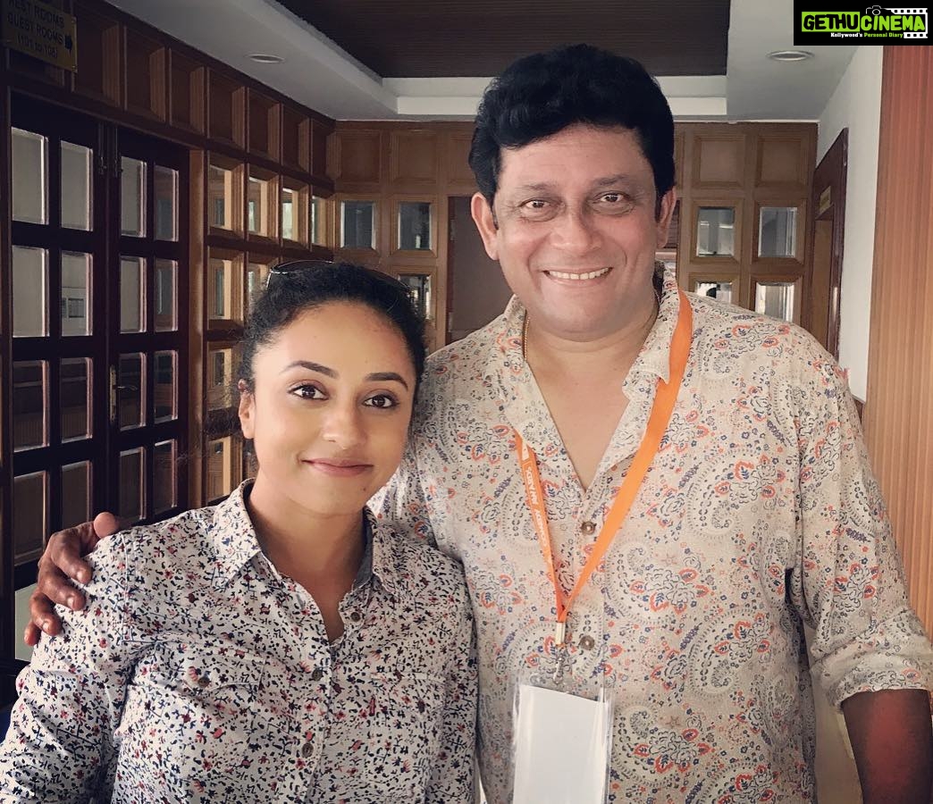 Pearle Maaney Instagram – When I met Mr.Jayakumar Sir and realised how ...