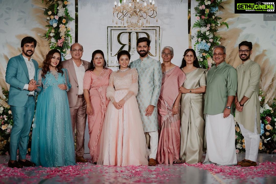 Pearle Maaney Instagram – And ! My little Sister @rachel_maaney… said ...