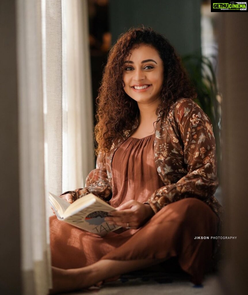 Actress Pearle Maaney HD Instagram Photos and Wallpapers November 2020 ...