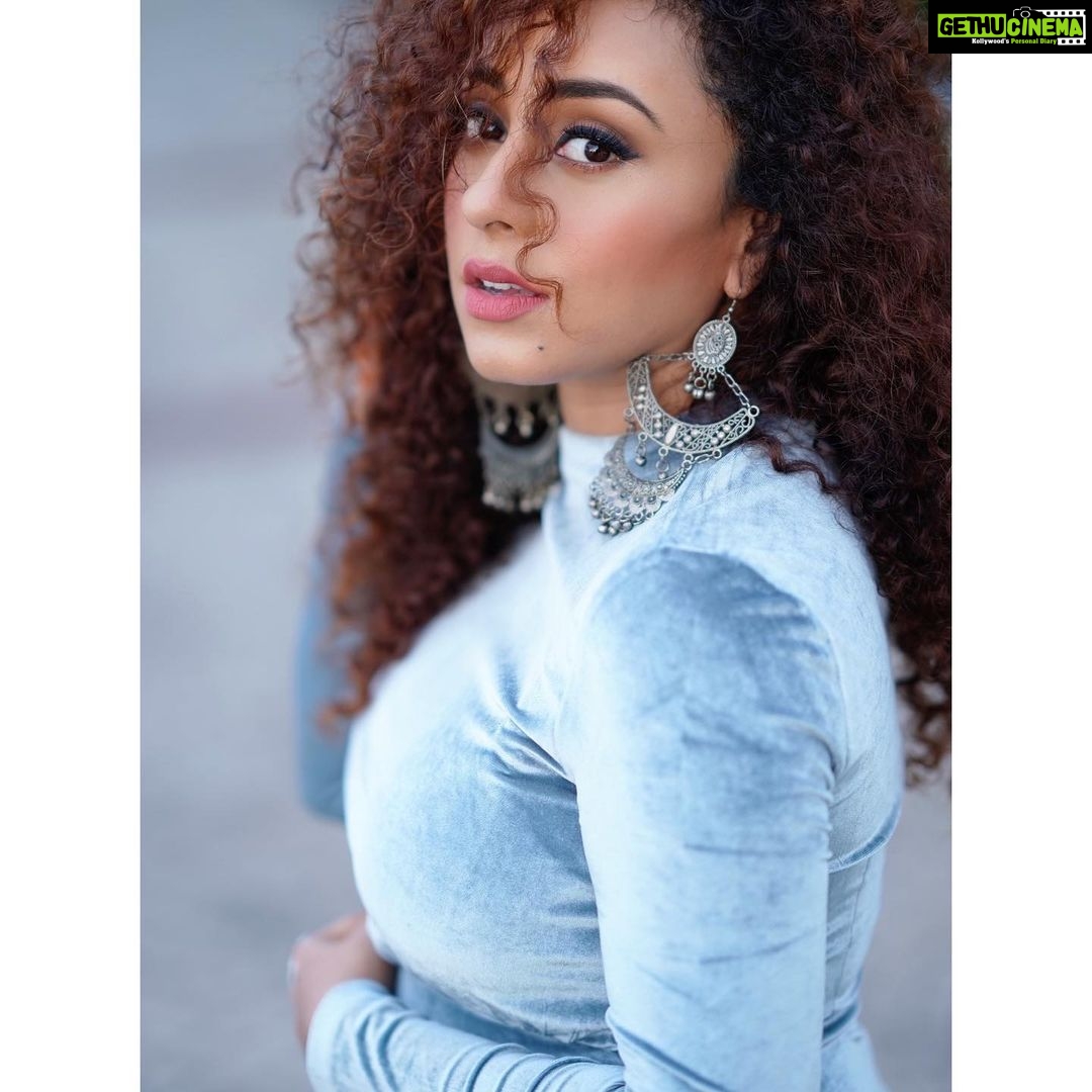 Pearle Maaney Instagram – Sending You All Love, Positivity, Blessings ...