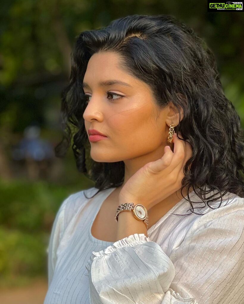 Actress Ritika Singh HD Instagram Photos and Wallpapers May 2022 ...