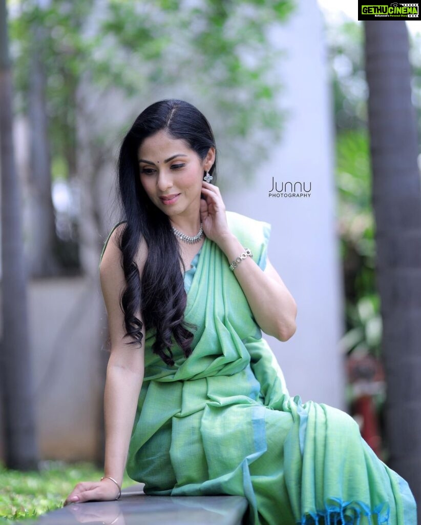 Actress Sadha HD Photos and Wallpapers May 2022 | Gethu Cinema