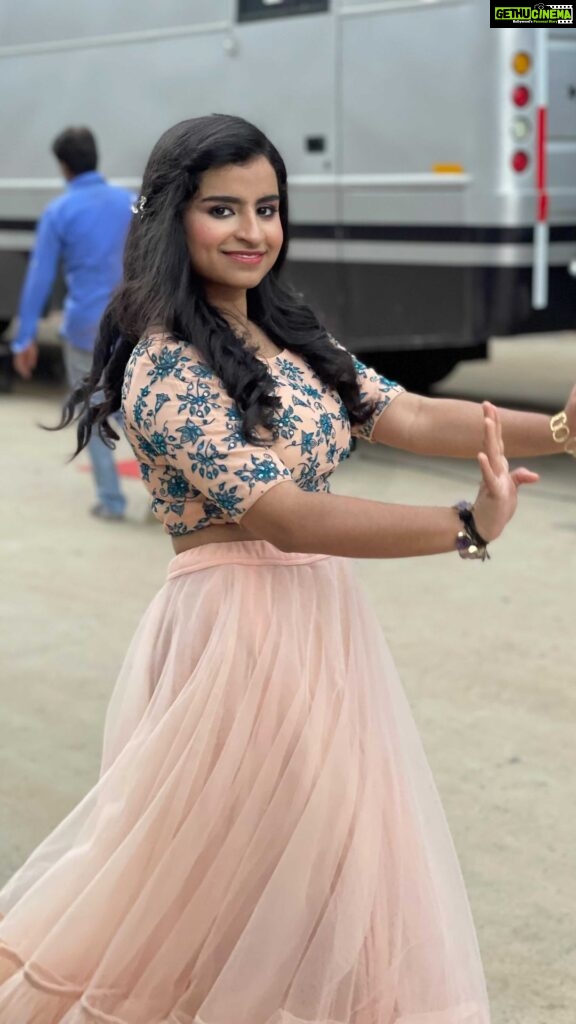 Actress Sivaangi Krishnakumar HD Instagram Photos and Wallpapers August ...