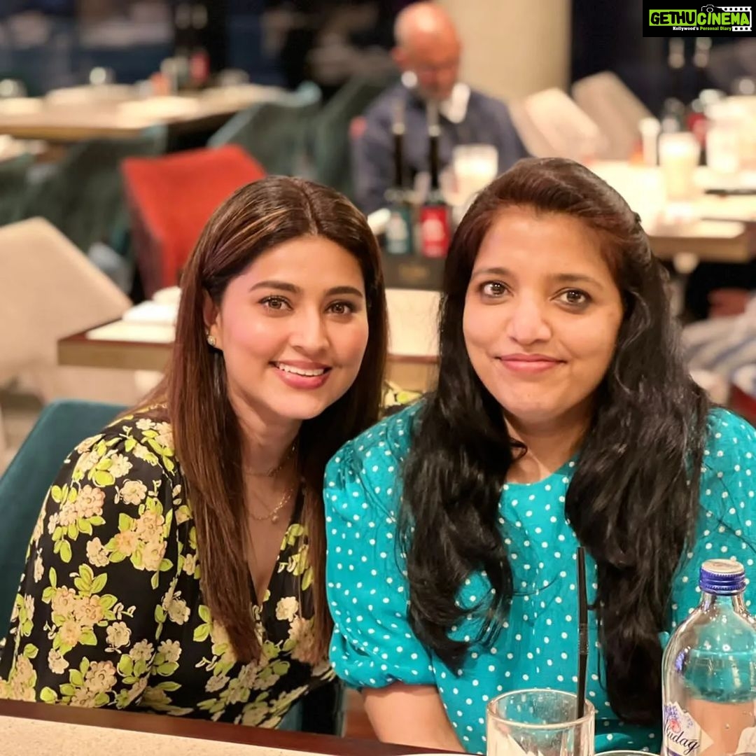 Sneha Instagram – What an evening! Thank you @nayeemmoosa for the wonderful experience and thank ...