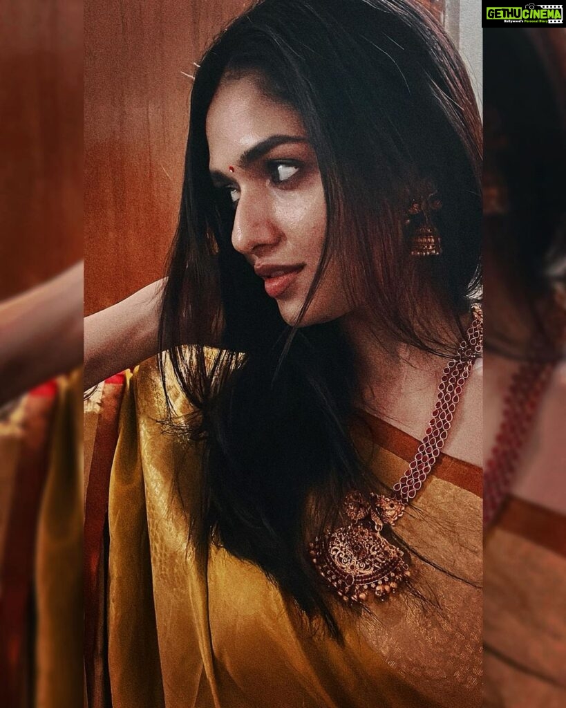 Actress Sunaina HD Instagram Photos and Wallpapers June 2022 | Gethu Cinema