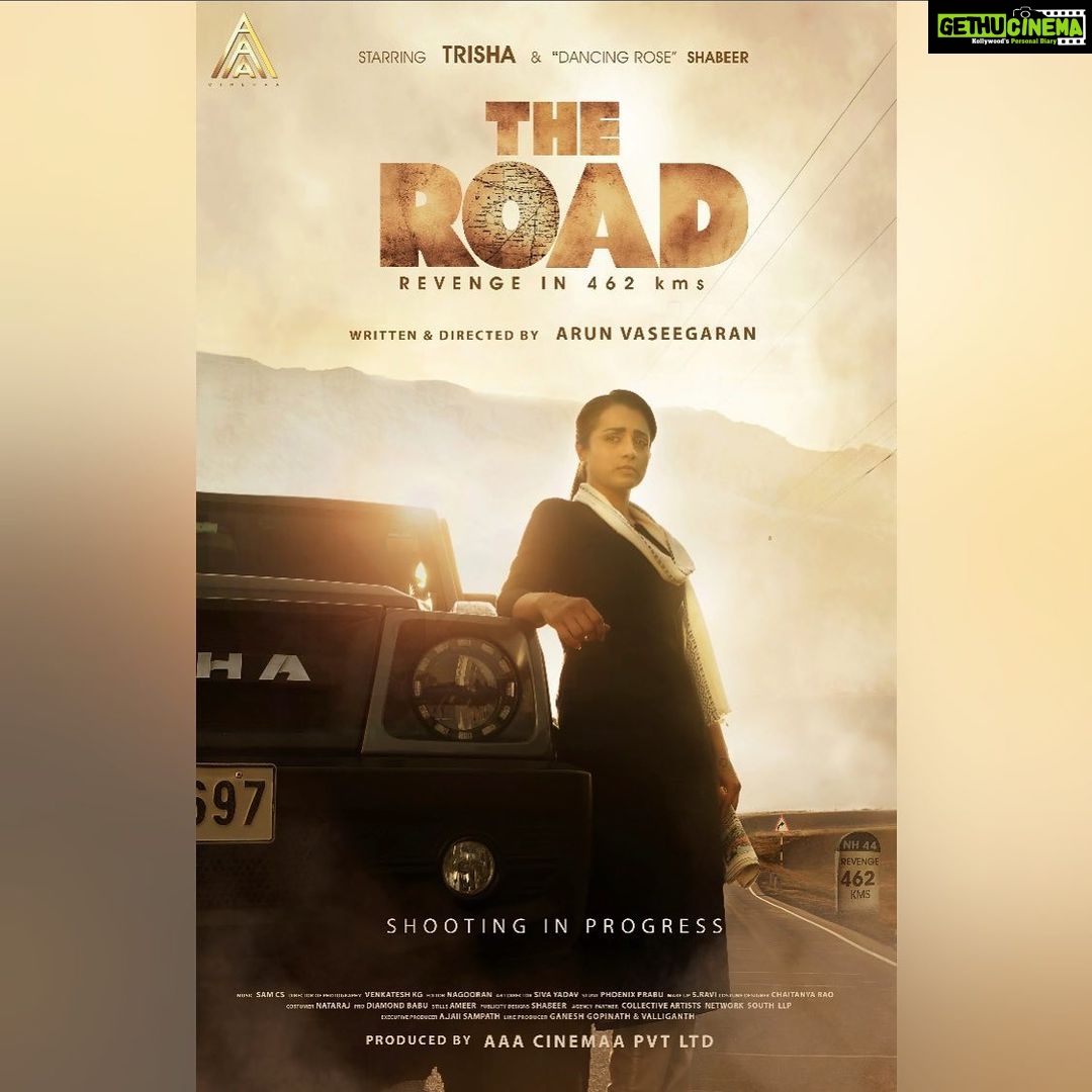 Trisha Instagram - Honoured to be back with the Pothys family🥰 - Gethu ...