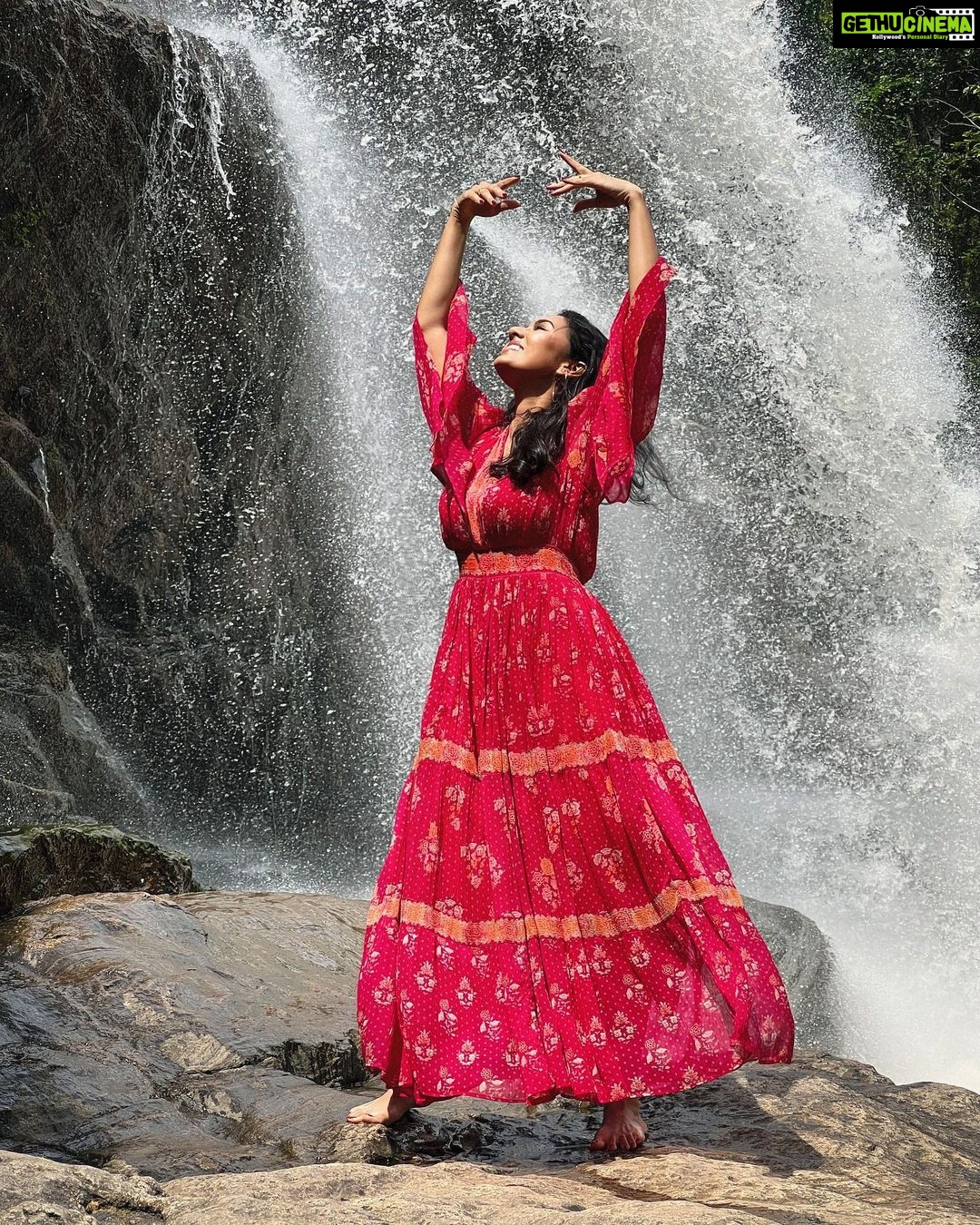 Vidhya Instagram – In tune with nature..quiet and still..love and joy🤍 ...