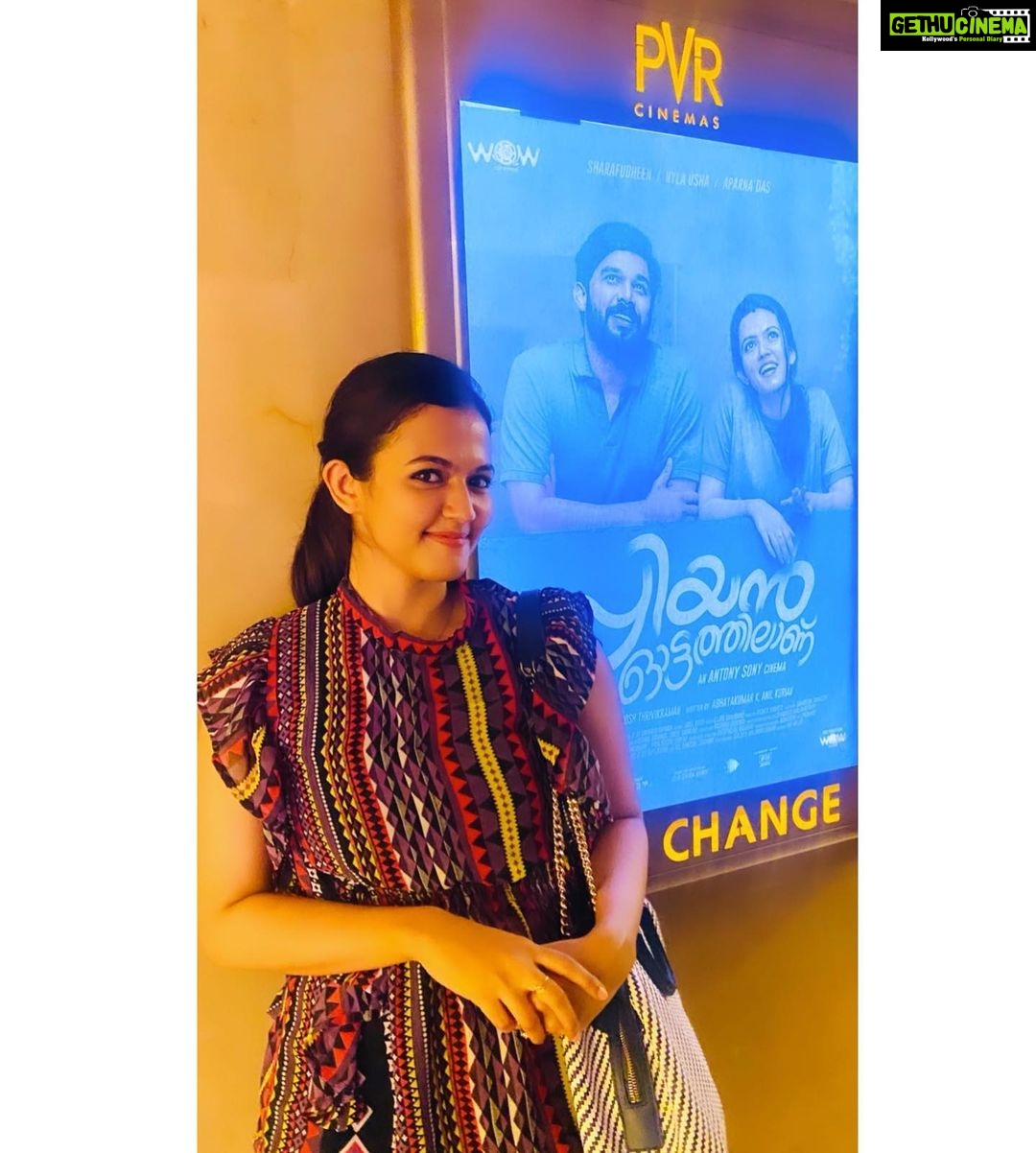 Actress Aparna Das HD Instagram Photos and Wallpapers July 2022 | Gethu ...