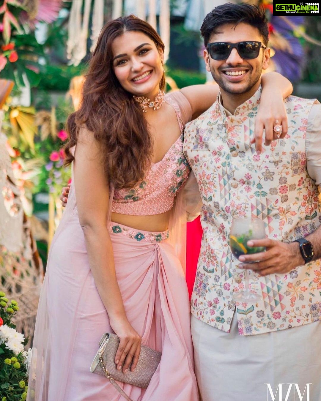 Arthi Venkatesh Instagram – Cause I got my brother in frame and a ...