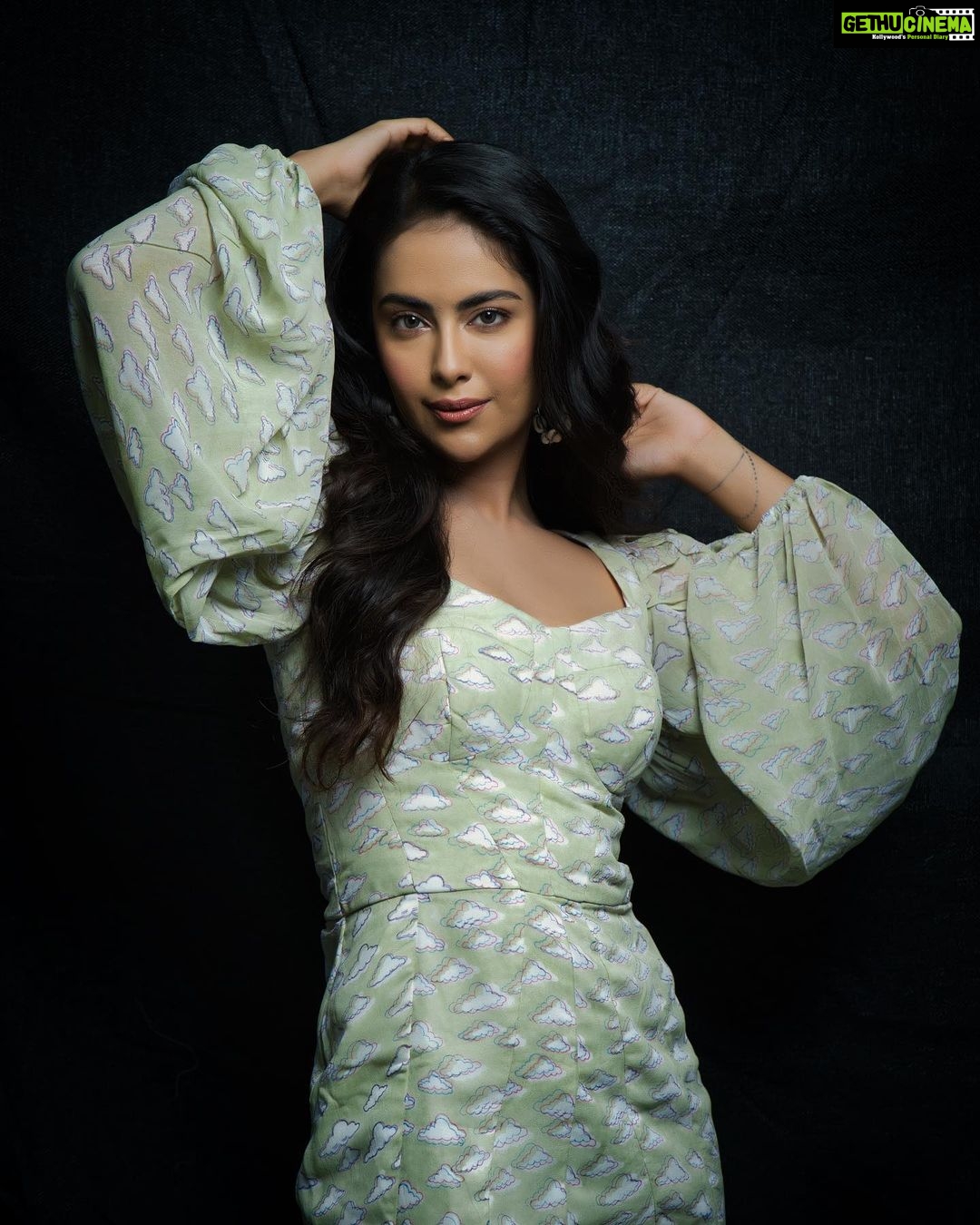 Actress Avika Gor HD Instagram Photos and Wallpapers June 2022 | Gethu Cinema