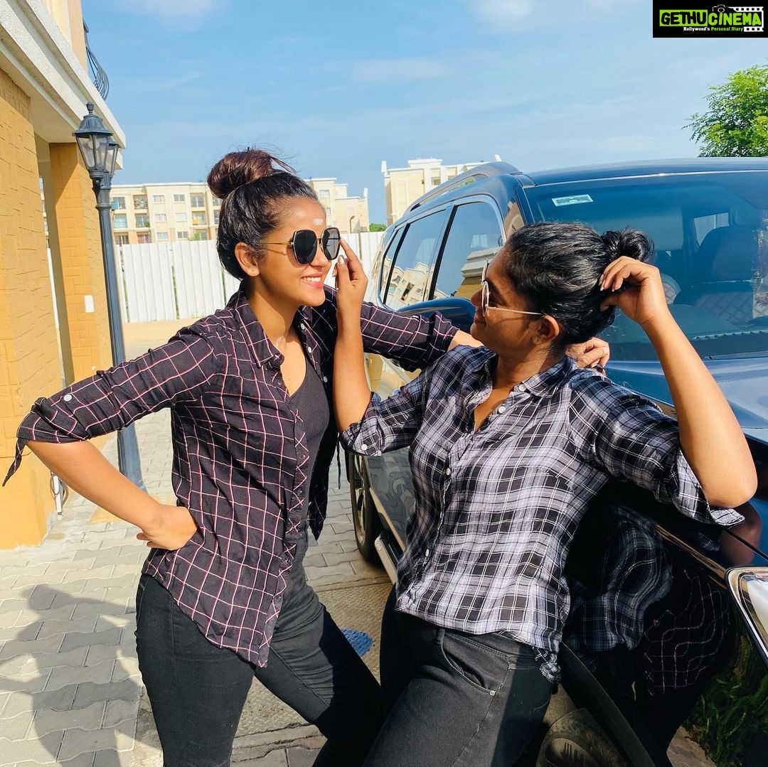 Chaitra Reddy Instagram – Ahhh finally we got few beautiful pictures together ️ @sreenidhi_ ️ PC ...