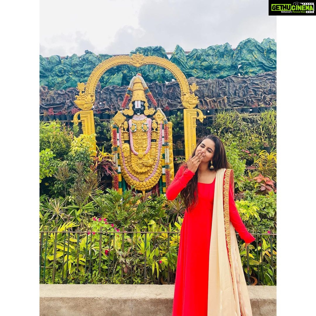 Chaitra Reddy Instagram – Yesterday was so so overwhelming My sister ...