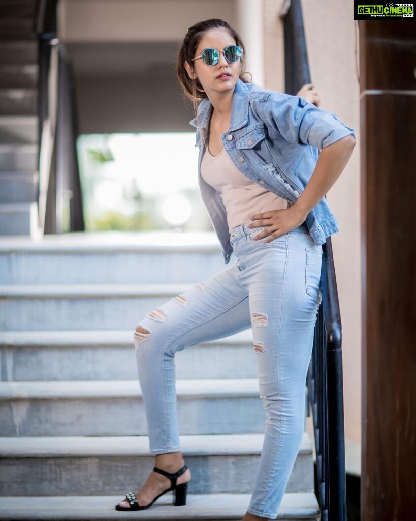 Actress Chaitra Reddy HD Photos and Wallpapers July 2020 - Gethu Cinema