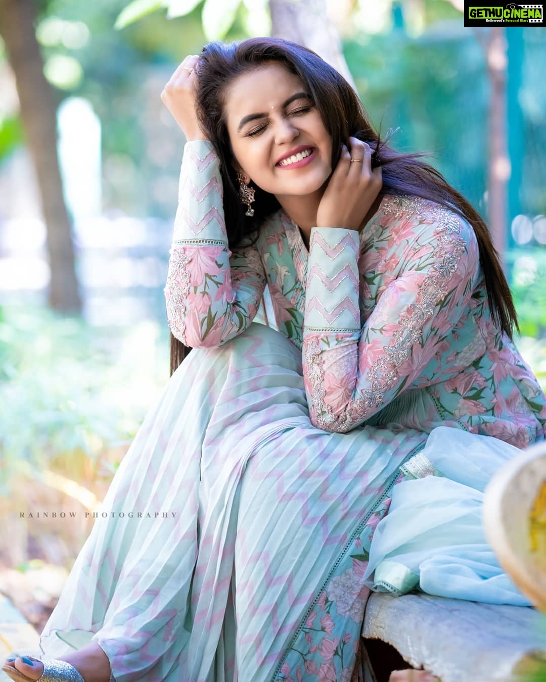 Chaitra Reddy Instagram – Same reaction 🤪🙈• • • • • Wardrobe ...