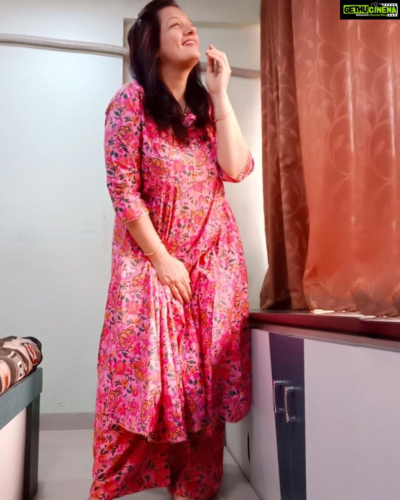 Actress Falguni Rajani HD Photos and Wallpapers June 2022 - Gethu Cinema