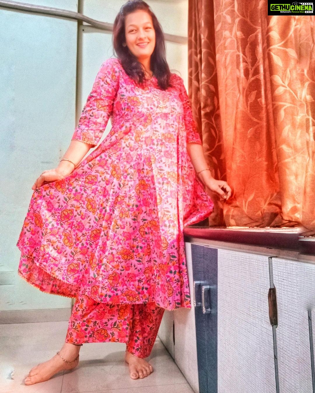 Actress Falguni Rajani HD Photos and Wallpapers June 2022 - Gethu Cinema