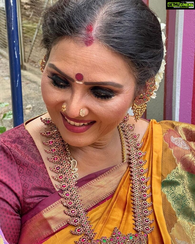 Actress Fathima Babu HD Photos and Wallpapers October 2022 - Gethu Cinema