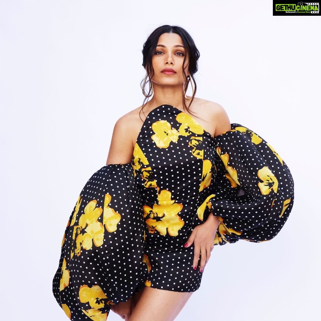 Freida Pinto Instagram – Spent the afternoon with @storyandrain… Photos ...