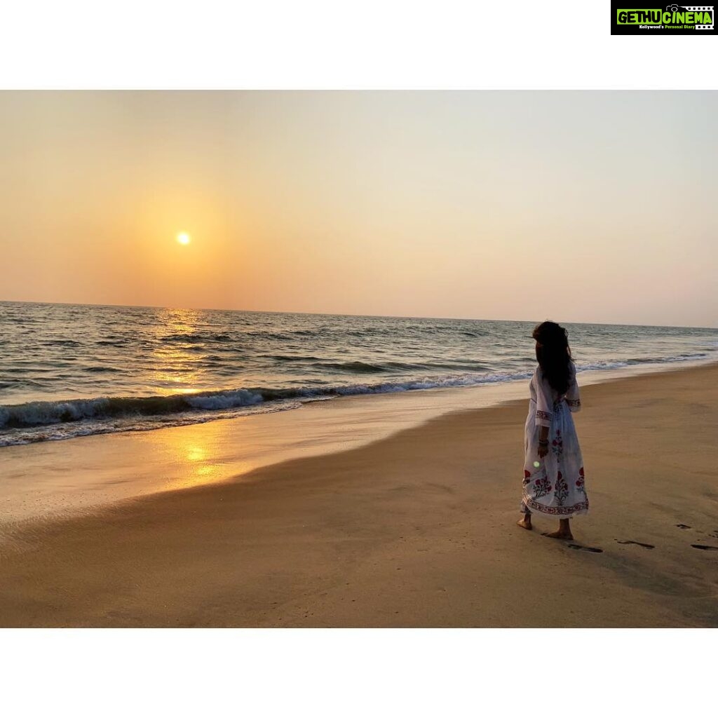 Malavika Mohanan Instagram – We have a lot of ‘mullapoo’(mogra) plants ...