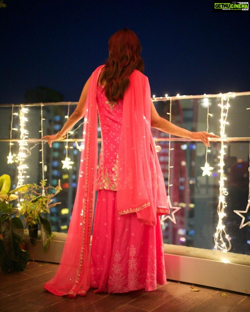 Actress Malavika Mohanan HD Photos and Wallpapers November 2021 - Gethu ...