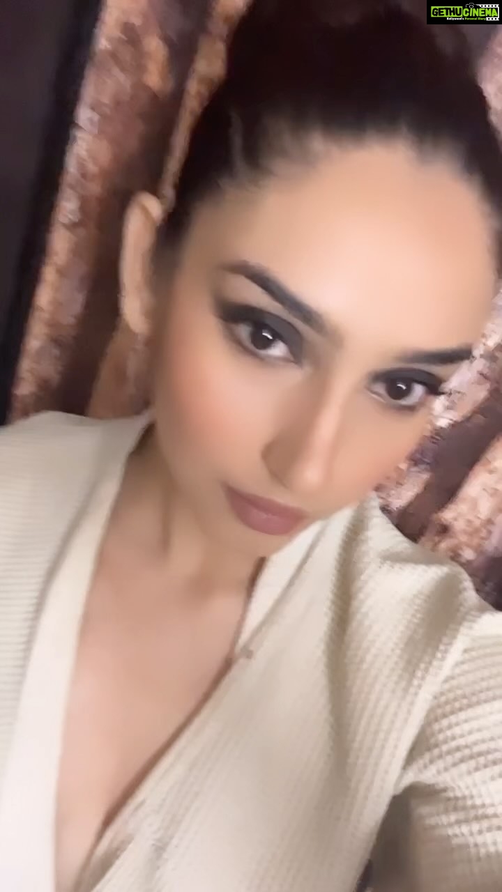 Ragini Dwivedi Instagram – The look ️#rajcup5 #raginidwivedi #rajcup5 # ...