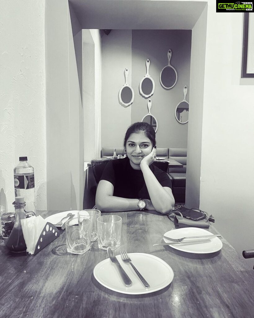 Dubbing Artist Raveena Ravi HD Instagram Photos and Wallpapers June ...