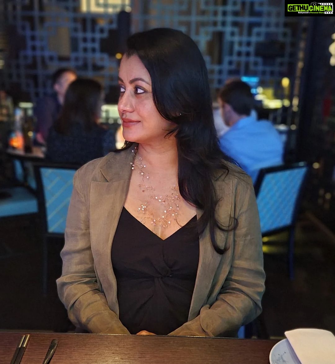 Actress Reenu Mathews HD Photos and Wallpapers July 2022 | Gethu Cinema