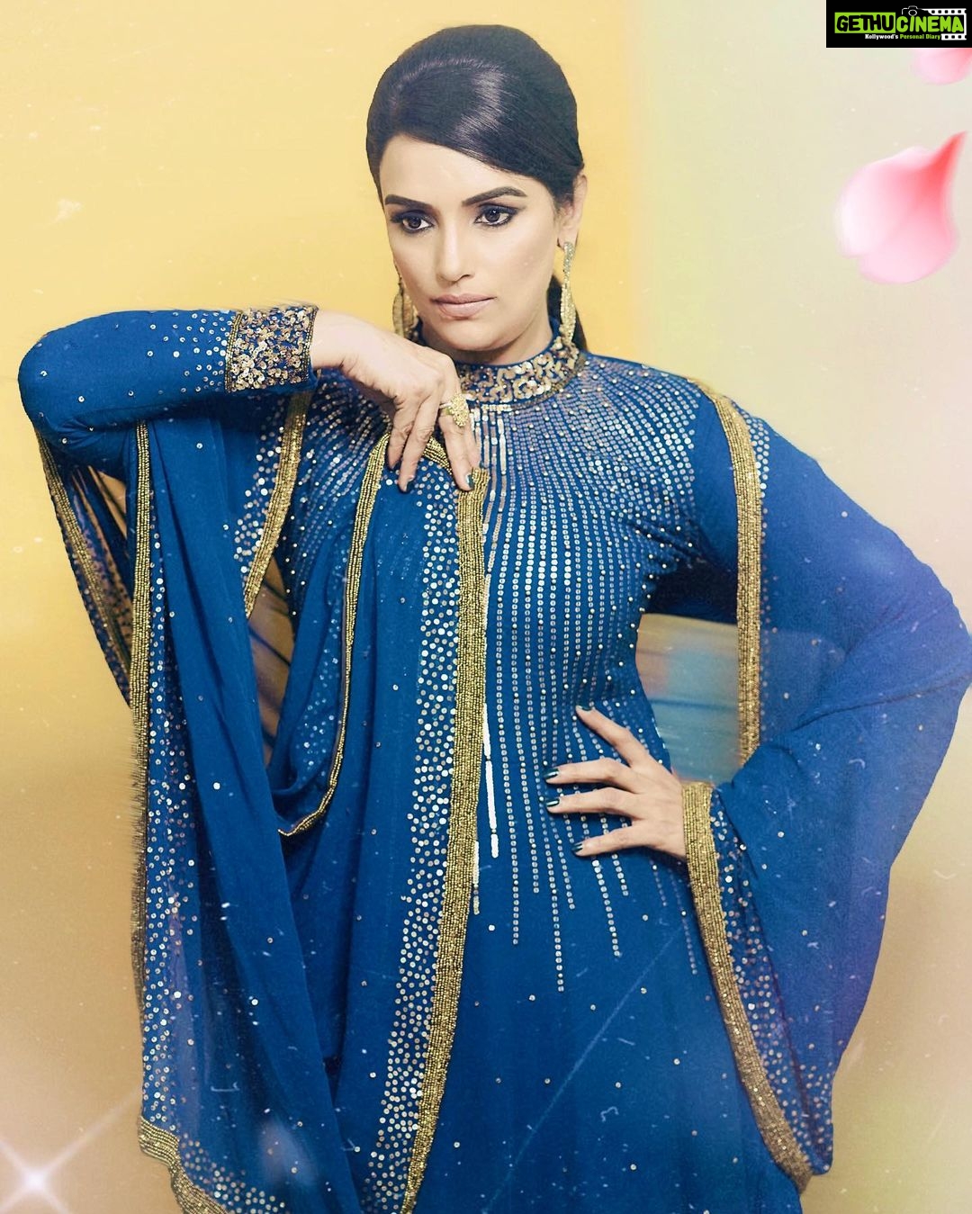 Shweta Menon Instagram – #shwethamenon @shwetha_menon MUA @avinash_s ...