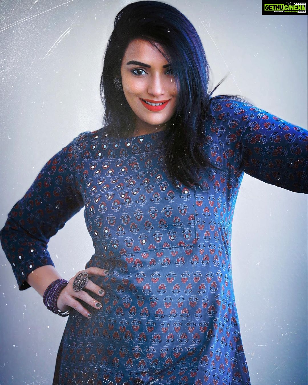 Shweta Menon Instagram – #ShwethaMenon @shwetha_menon 𝗖𝗼𝘀𝘁𝘂𝗺𝗲 @sareestoriesbymidhila @midhila ...