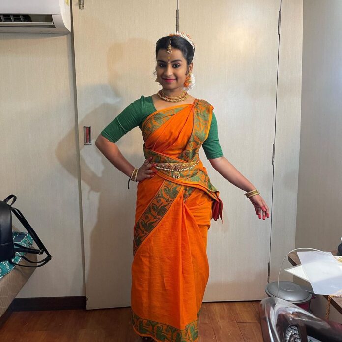 Actress Sivaangi Krishnakumar HD Instagram Photos and Wallpapers July ...