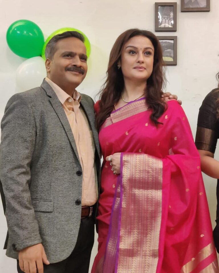 Sonia Agarwal Wiki, Biography, Age, Gallery, Spouse and more