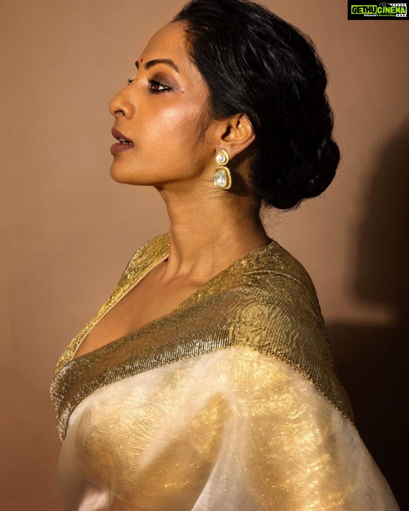 Actress Sriya Reddy HD Instagram Photos and Wallpapers June 2022 ...