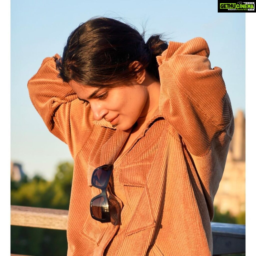 Anagha Instagram - The fleeting happiness😈 - Gethu Cinema