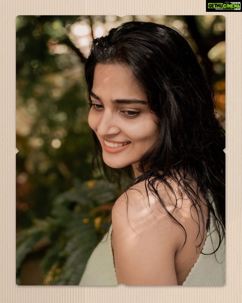 Actress Anagha HD Photos and Wallpapers June 2021 - Gethu Cinema