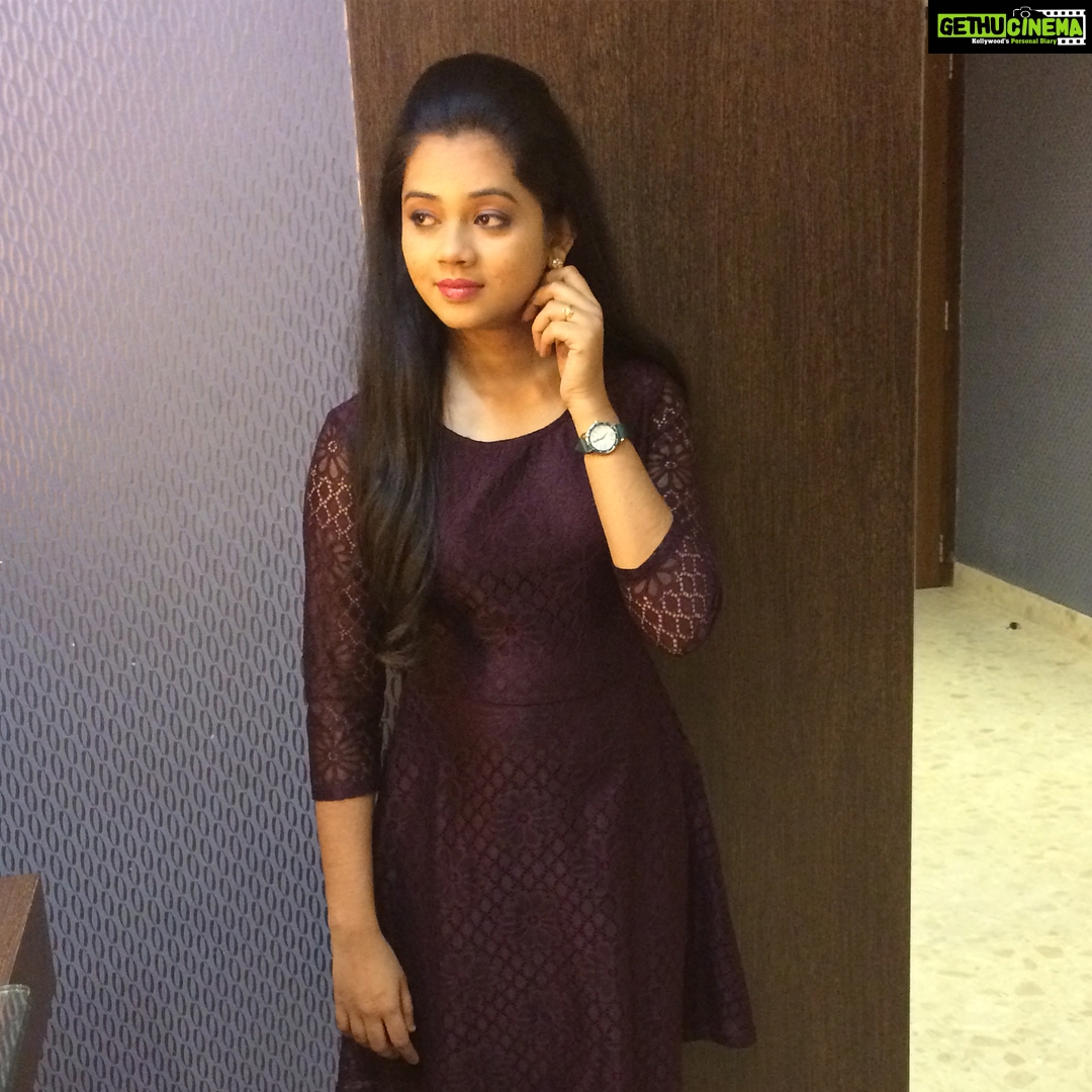 Anitha Sampath Instagram – Vanilai arikai..today..#suntv #news | Gethu ...