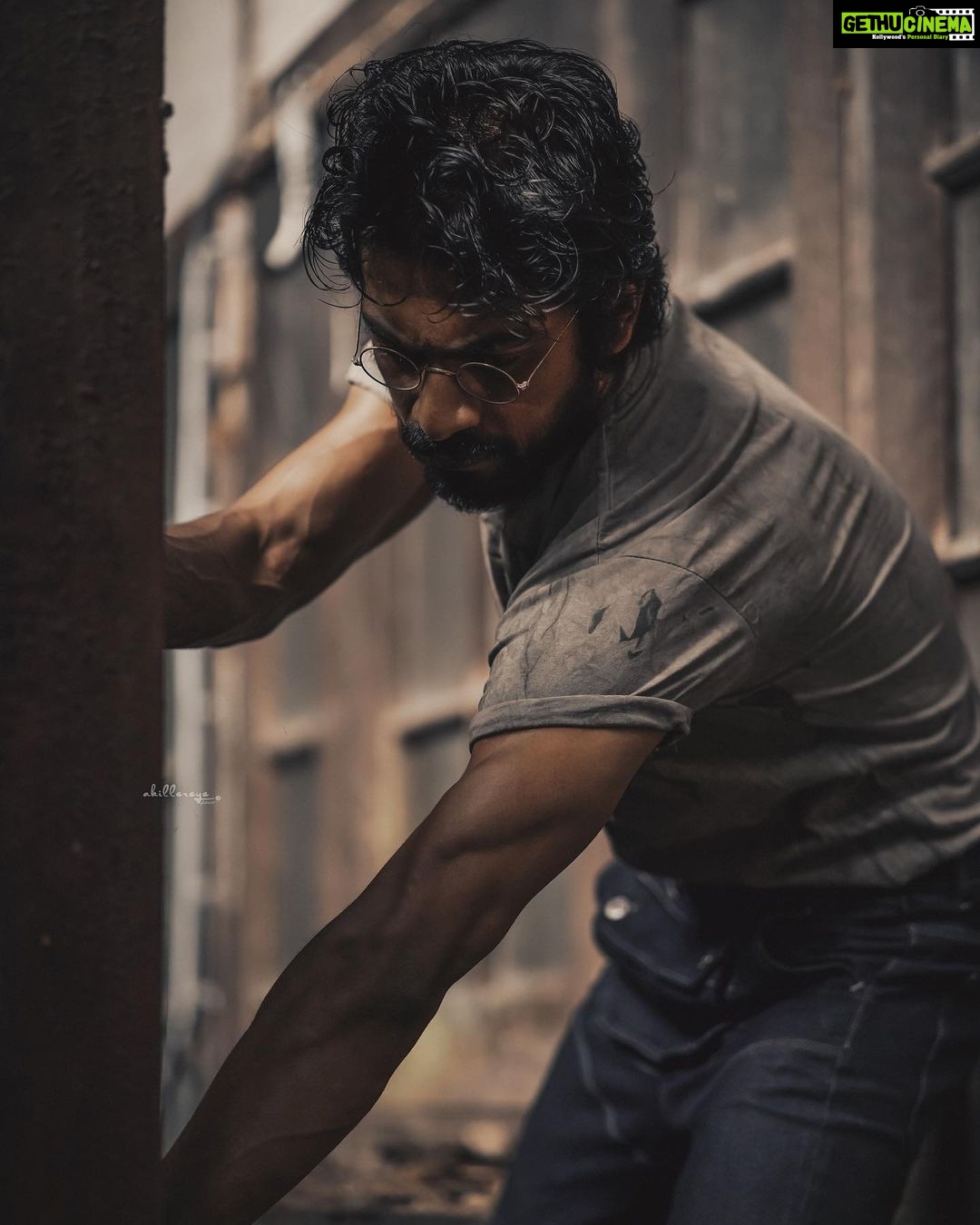 Arjun Das Instagram – 📸 @a.killer.eye Styling @dirtya.aa41 | Gethu Cinema