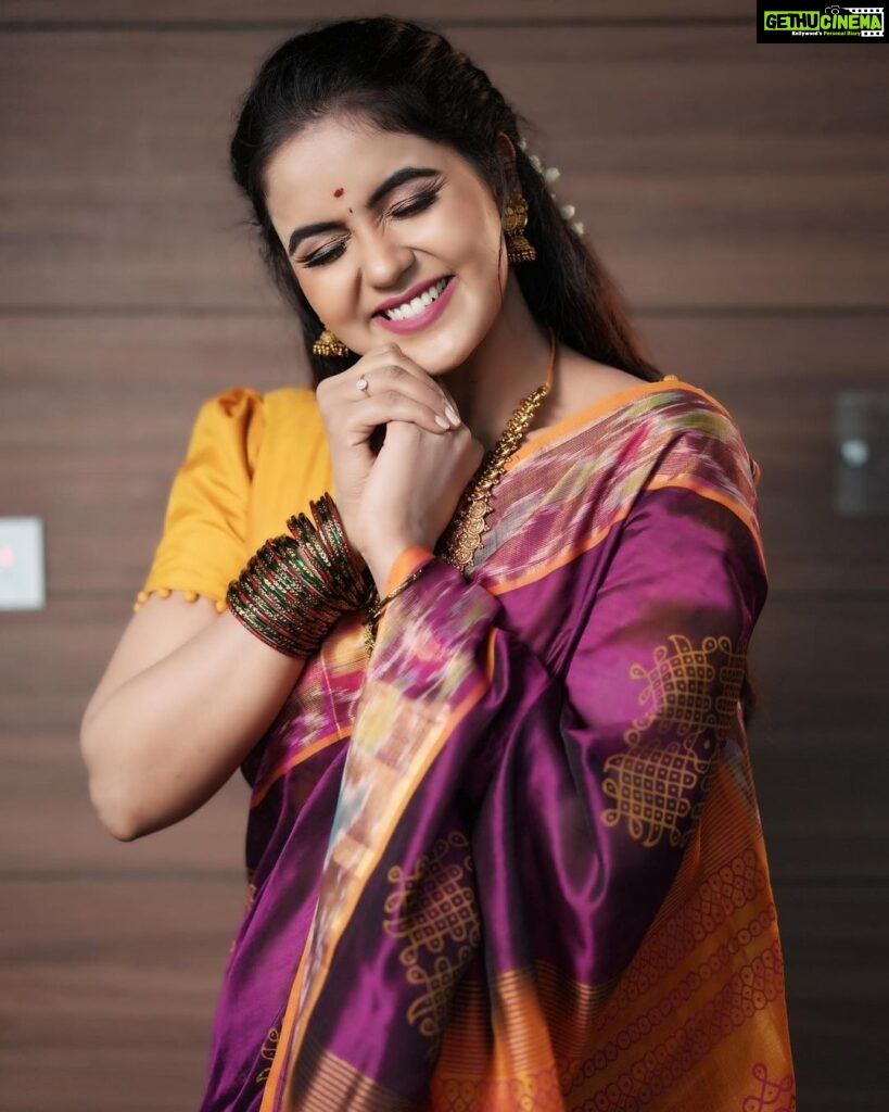Actress Chaitra Reddy HD Instagram Photos and Wallpapers August 2022 ...