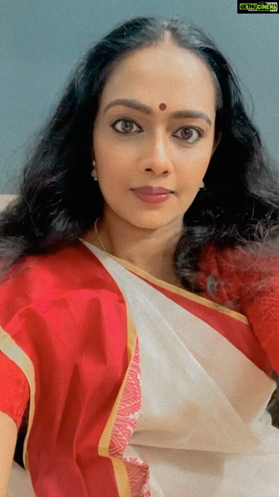 Actress Divya Padmini HD Instagram Photos and Wallpapers September 2022 ...