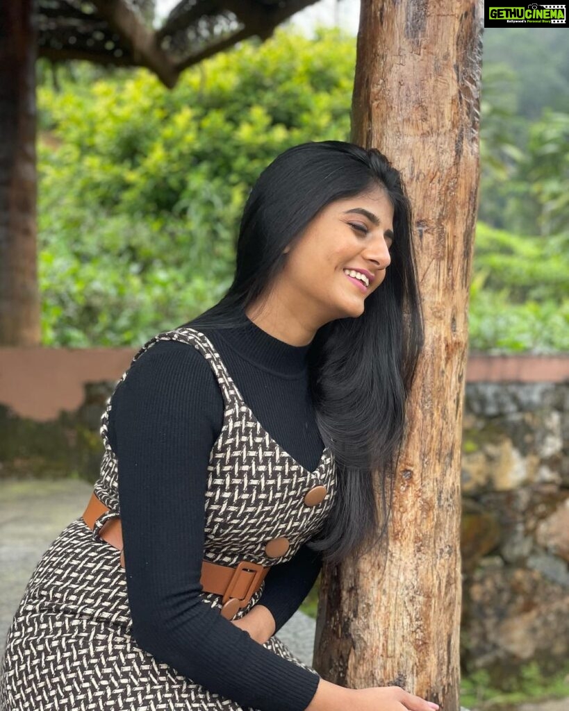 Actress Gabriella Charlton HD Photos and Wallpapers December 2021 ...