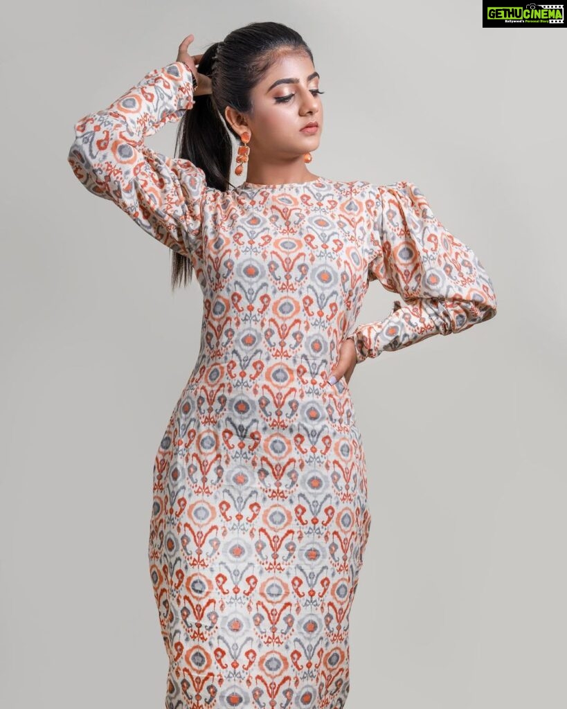 Actress Gabriella Charlton HD Photos and Wallpapers March 2021 - Gethu ...