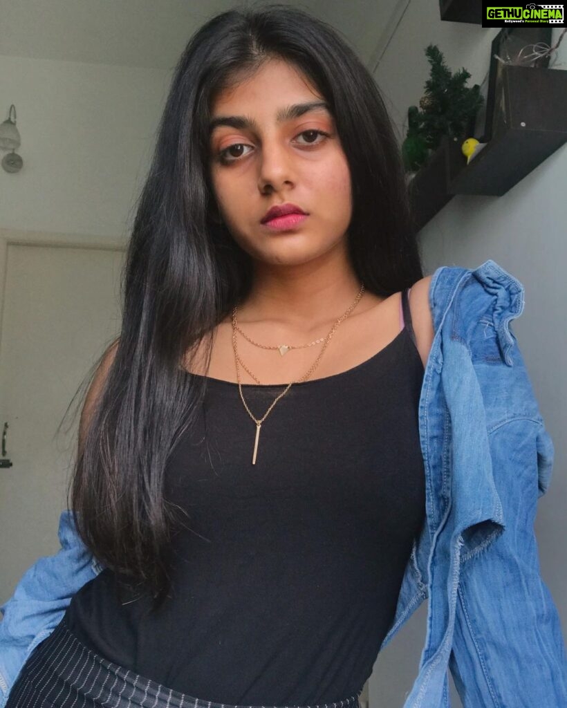 Actress Gabriella Charlton HD Instagram Photos and Wallpapers July 2020 ...
